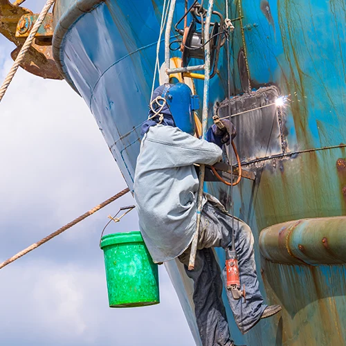 Efficient Commercial Shipping Services - Smooth Cargo Transport
